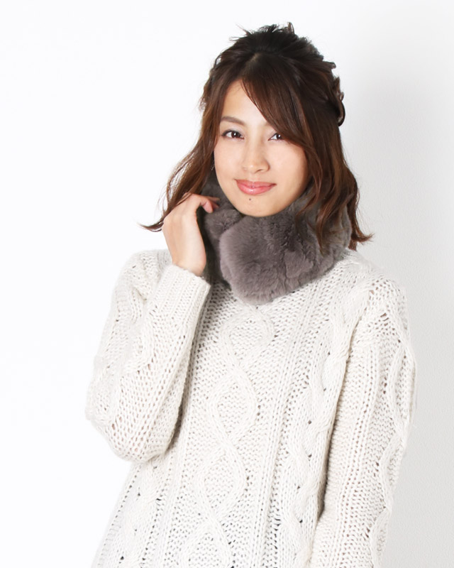 マグネットでピタッと簡単装着♪ふわふわレッキスマフラー！ - SANKYO BLOG